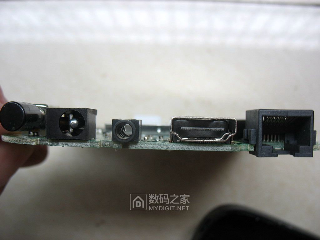 拆华为EC2106V2网络机顶盒 - 拆机乐园 数码之家