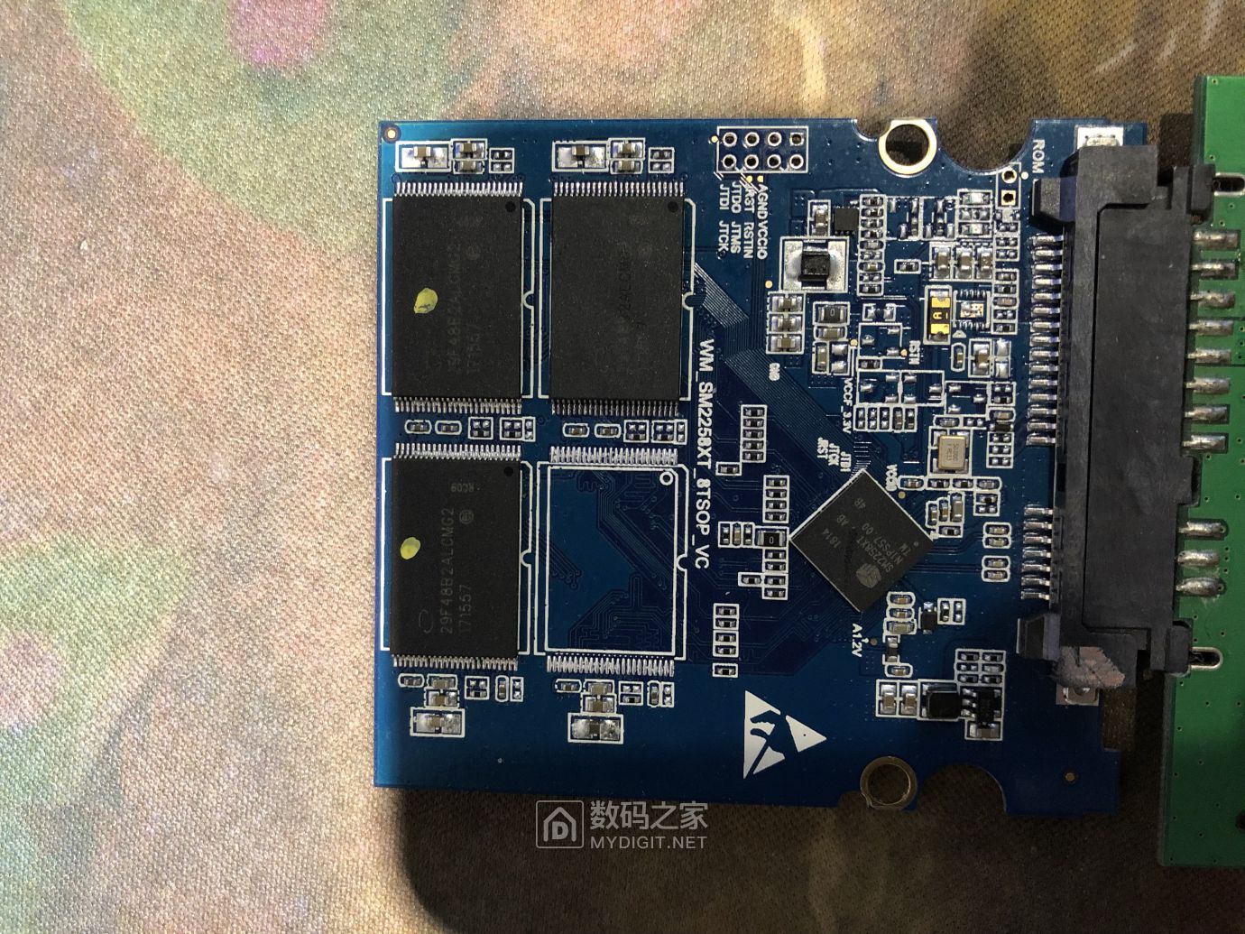 求解sm2258xt 搭配29f48b2alcmg2储存芯片 开卡失败！ - SSD存储技术 数码之家