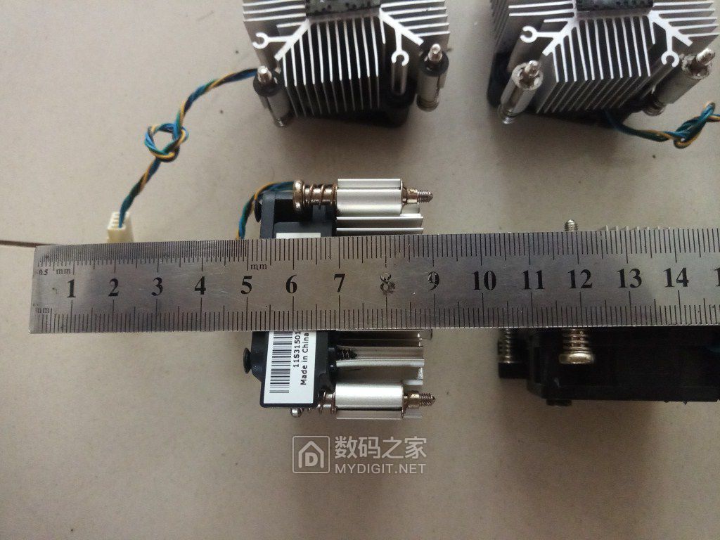 据说可改可调电压的艾默生R48-2900U 铁壳版48v50A通信电源/一堆优质纯铝散... - 数码交易区 数码之家
