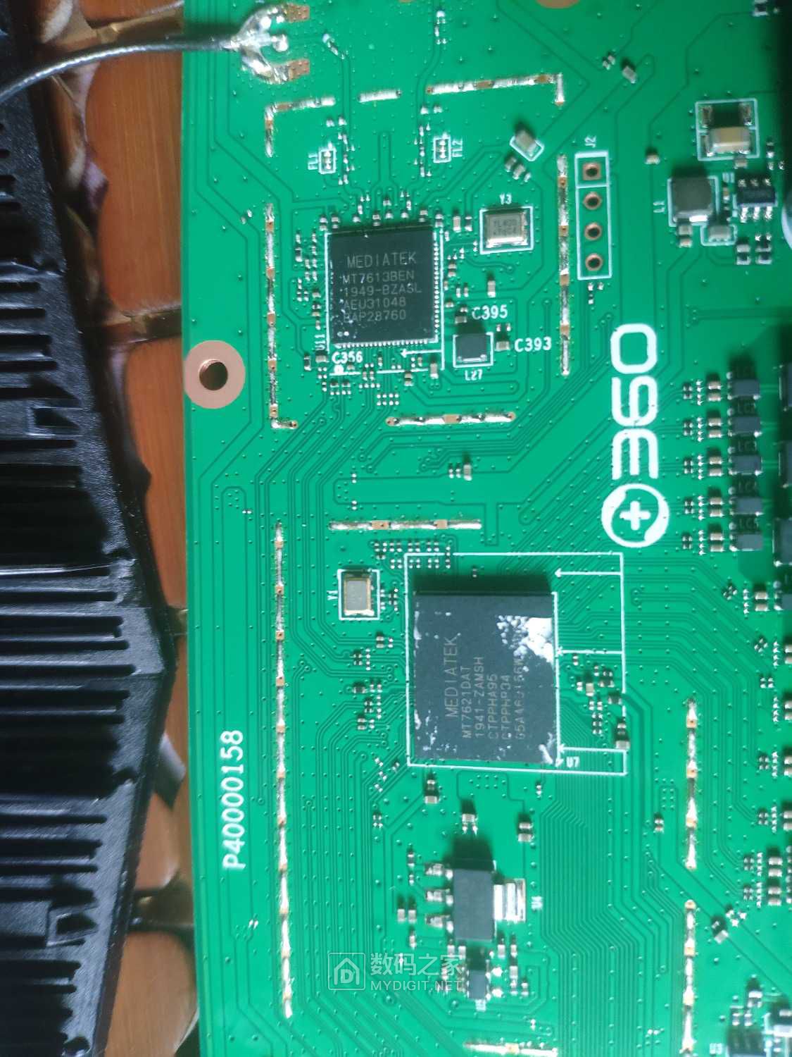 全网首拆奇葩的360路由T5G - 拆机乐园 数码之家