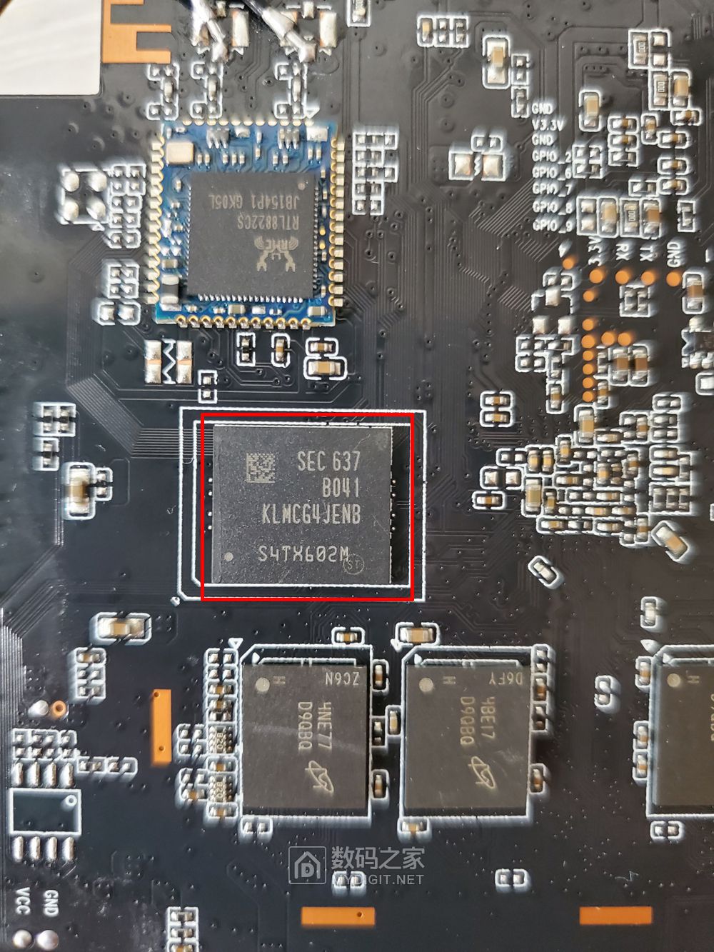 外贸盒子X96Max+刷机 拆机 加改散热 - 机顶盒/智能电视 数码之家