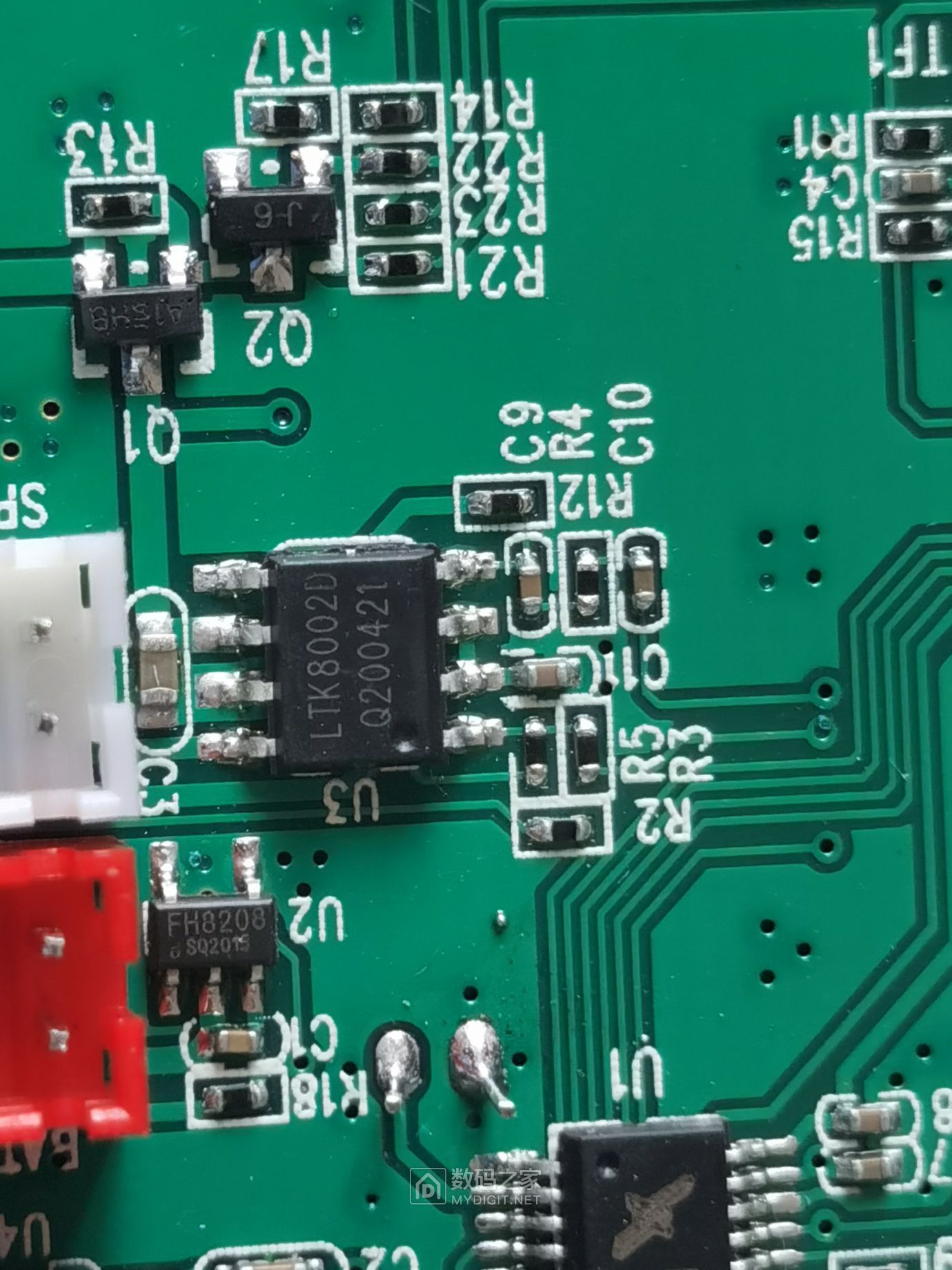 菲尼泰多媒体播放器拆解 - 拆机乐园 数码之家