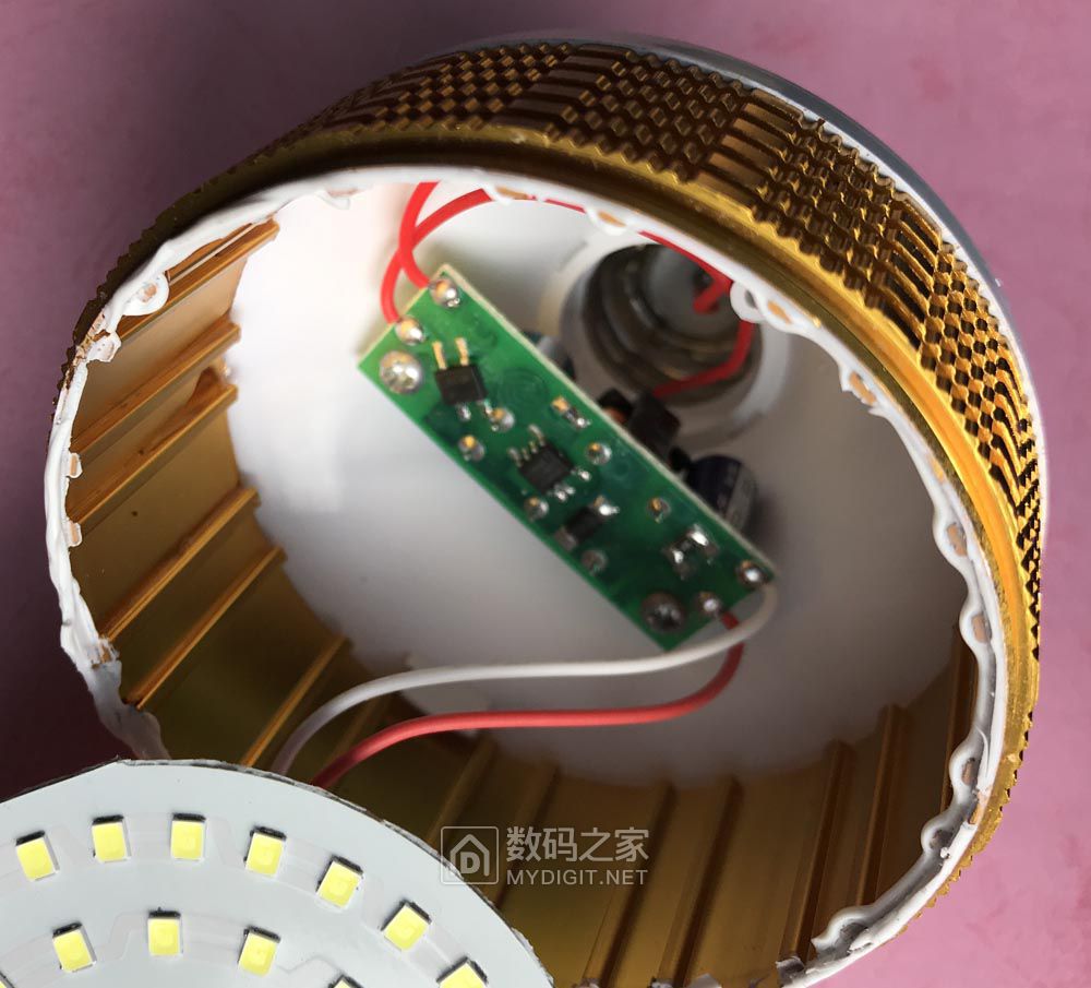 华耀光远20W球型路灯用的LED灯泡拆解 - 拆机乐园 数码之家