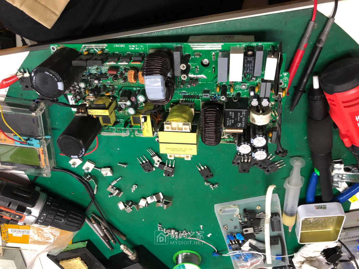 拆修中兴ZXD2400电源 - 拆机乐园 数码之家