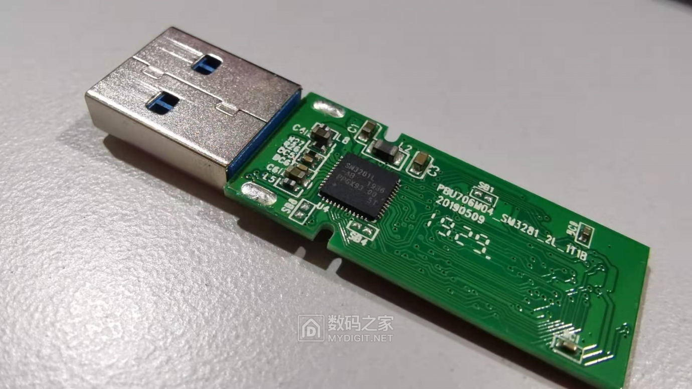 朗科U905 64G U盘拆解 - 拆机乐园 数码之家