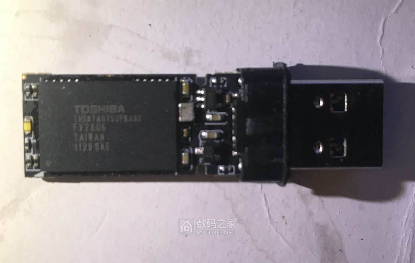 东芝TH58TAG6S2FBA89掉CE使用安国AU6989GTD抢救成功 - U盘存储技术 数码之家