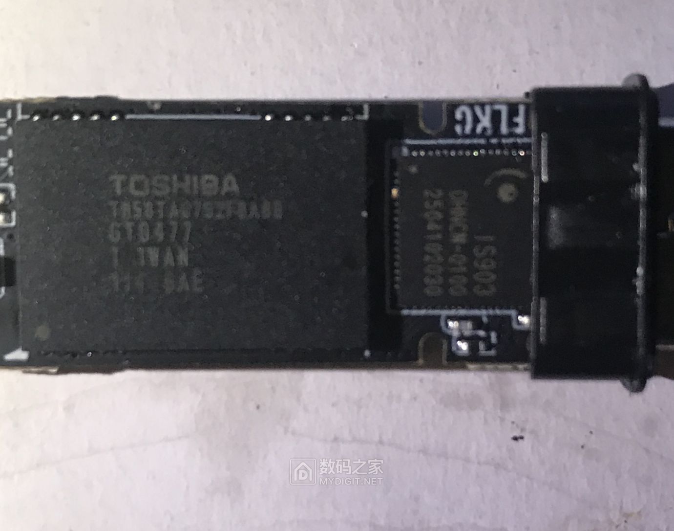 东芝TH58TAG6S2FBA89掉CE使用安国AU6989GTD抢救成功 - U盘存储技术 数码之家