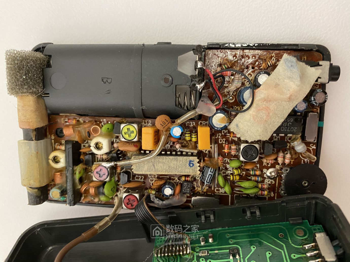 全新全套的爱华收音机拆解（aiwa CR-D3） - 拆机乐园 数码之家