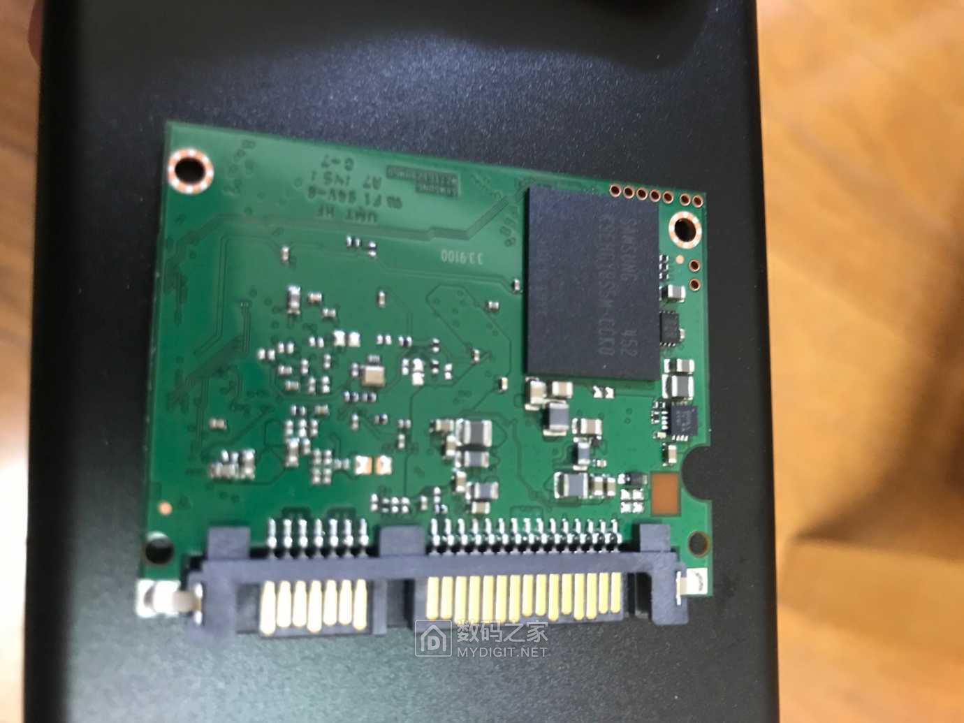 三星pm851，这个颗粒2258xt能开吗 - SSD存储技术 数码之家