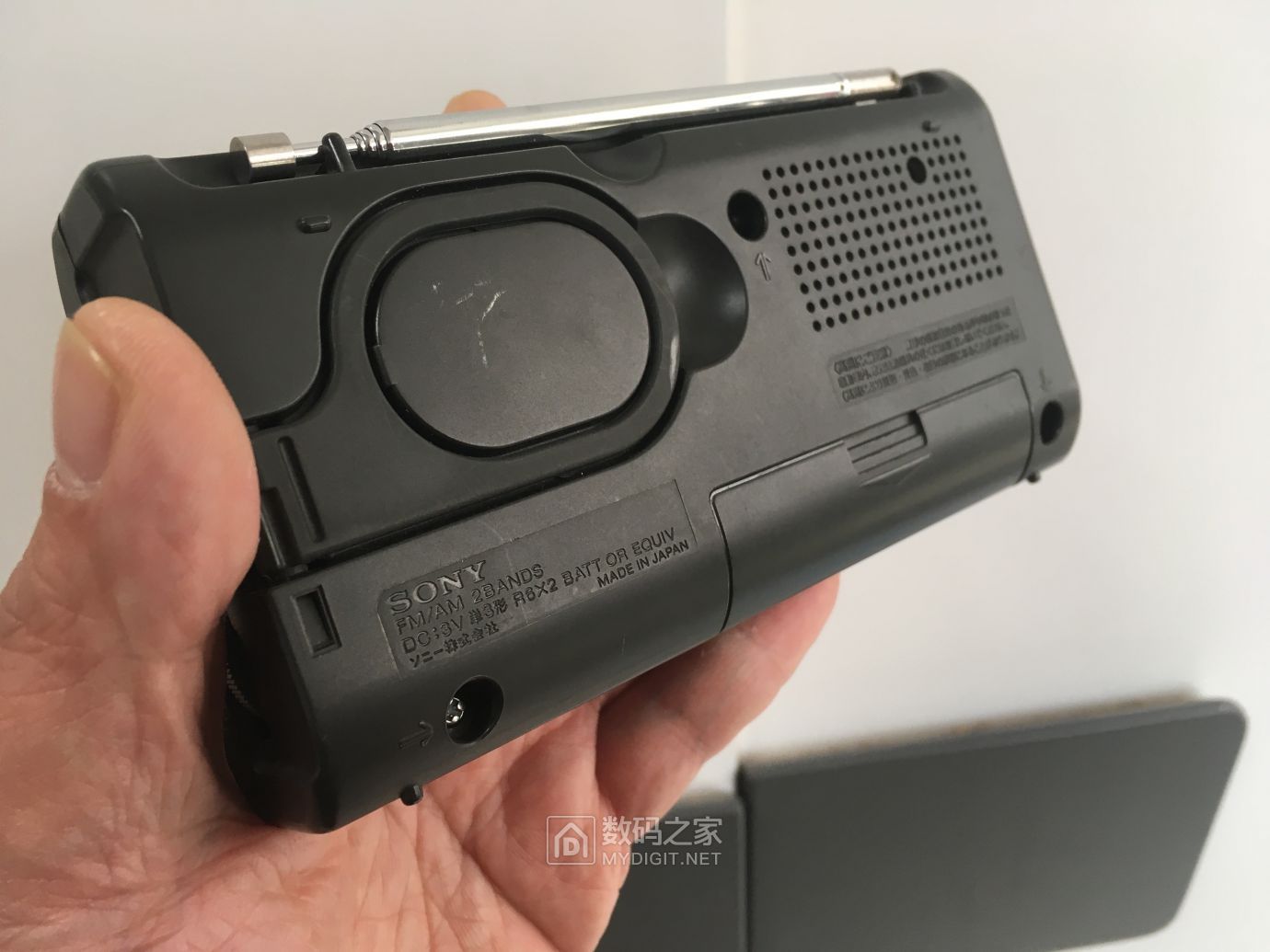 日产SONY索尼ICF-380收音机，SONY的CXA1019S芯片 - 拆机乐园 数码之家