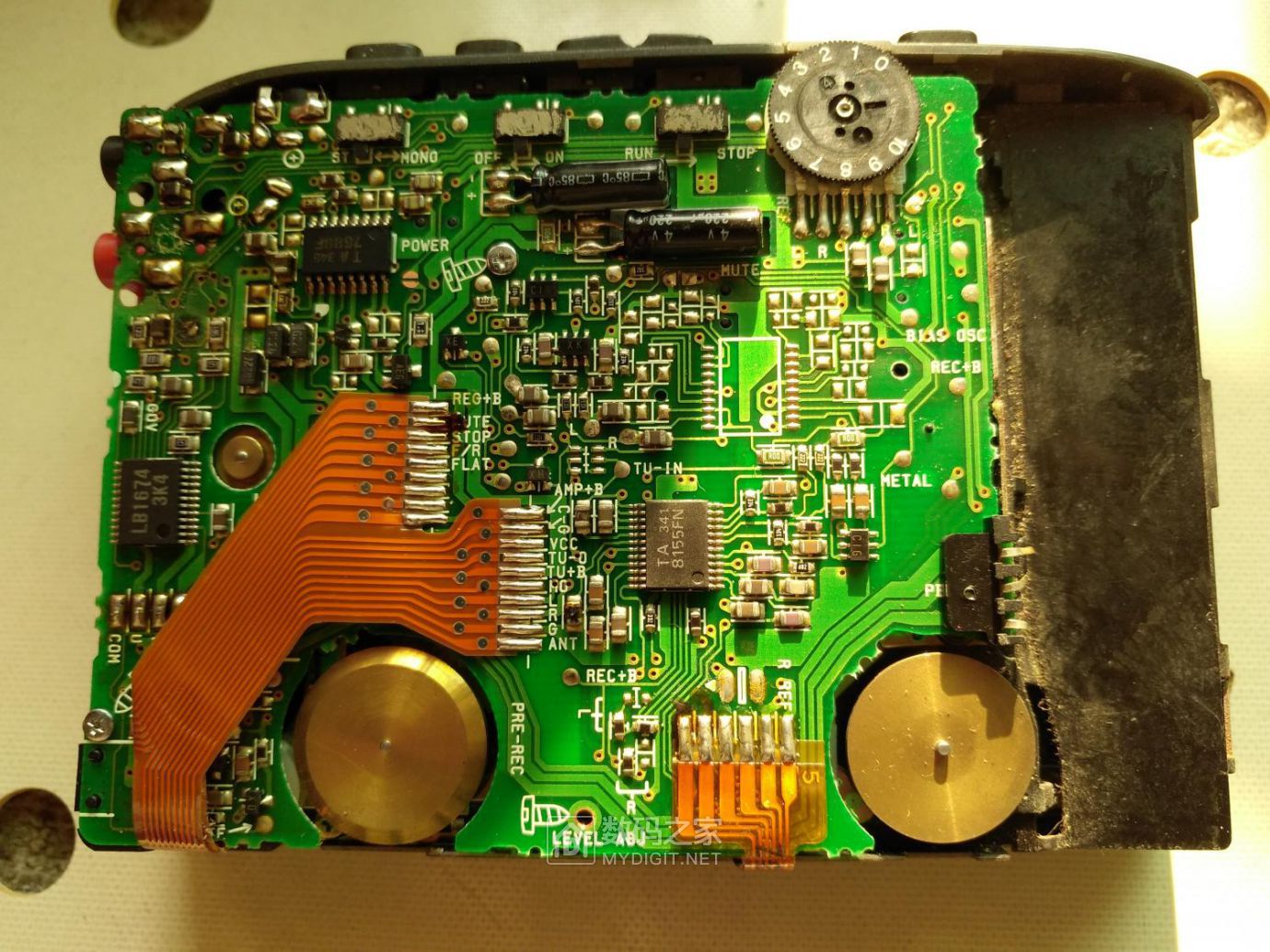 日本爱华磁带随身听拆解，型号：AIWA JX609 - 拆机乐园 数码之家