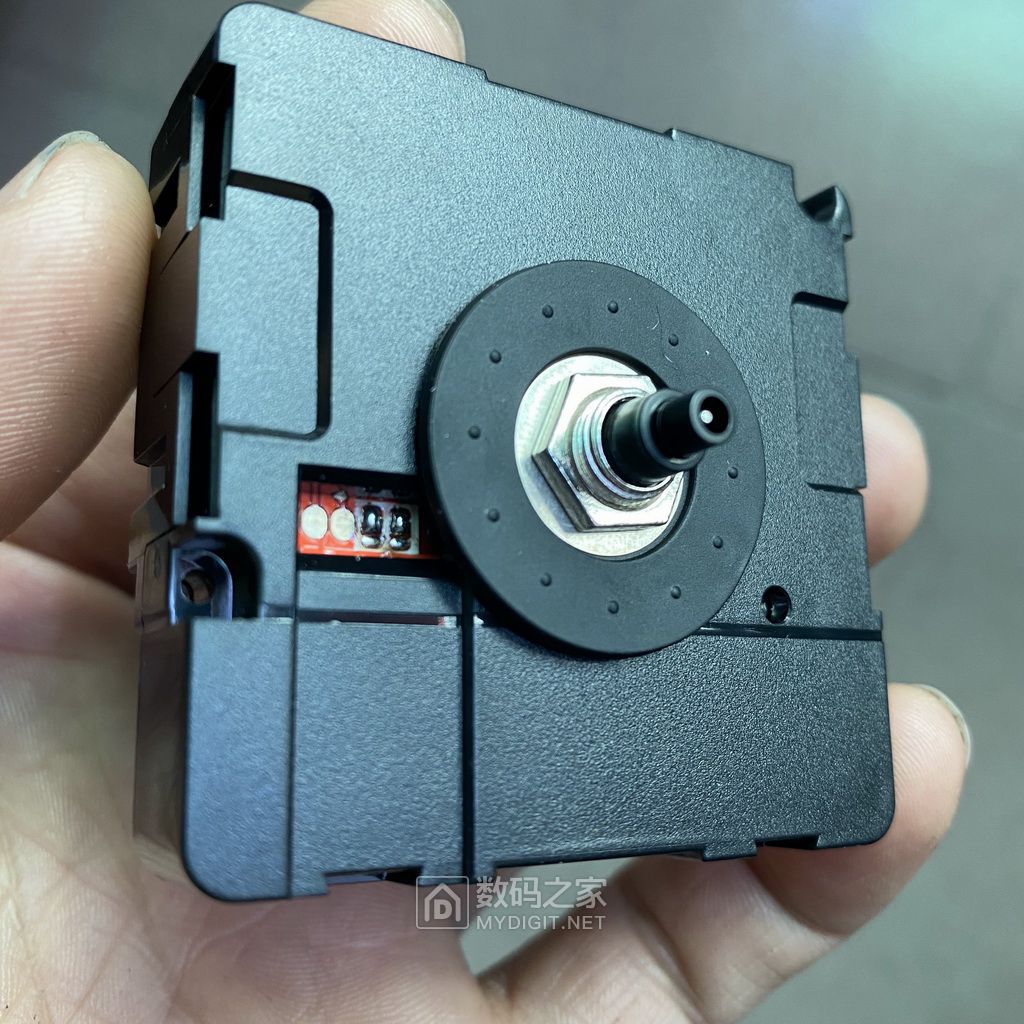 有人玩过ZD-9688这款电波校时时钟机芯？有个疑问 - 数码前沿 数码之家