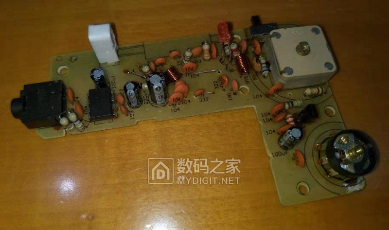 CF210SP调频/调幅收音机DIY套件电路图（CD9088+TA7642+TDA2822） - 创意DIY 数码之家