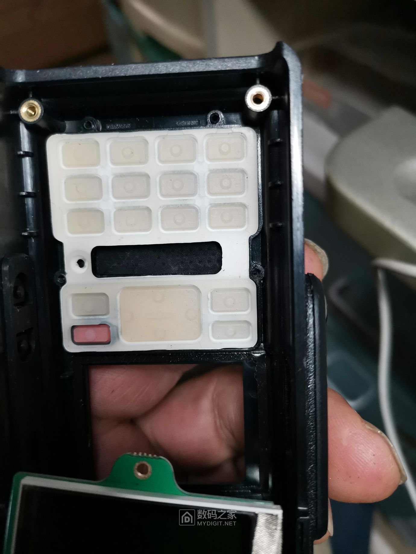 再拆一个新买的剑派FT-65D对讲机 - 拆机乐园 数码之家