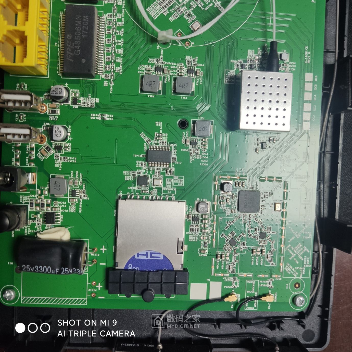 中国移动G-140W-CS全千兆光猫简单拆解 - 拆机乐园 数码之家