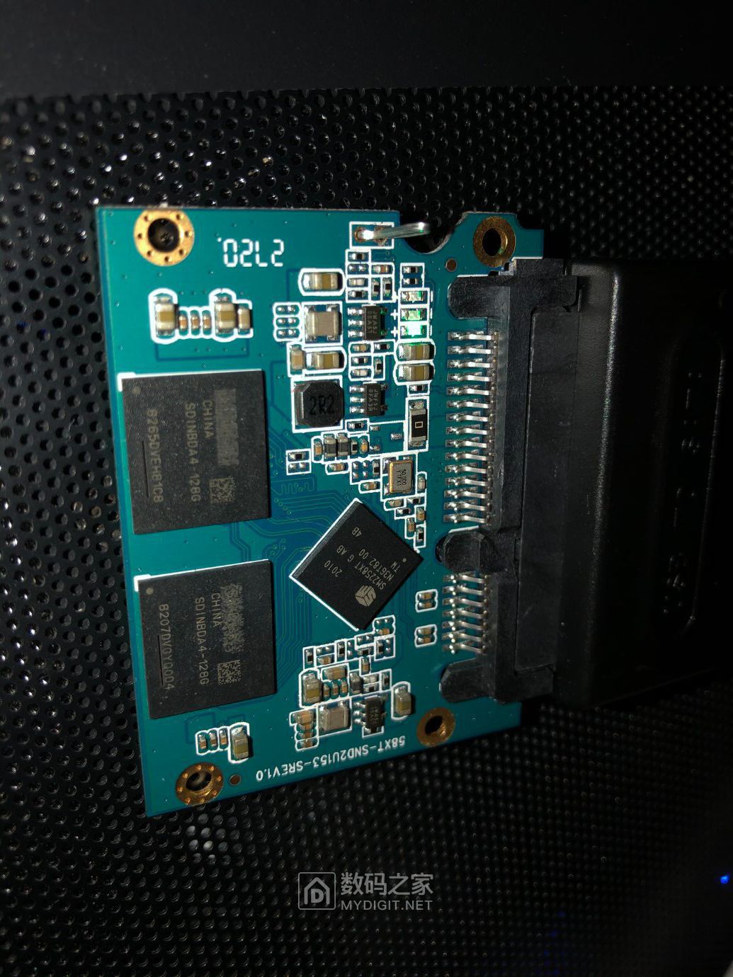 硬盘挂了，2258XT主控，闪迪，求大佬教教 - SSD存储技术 数码之家