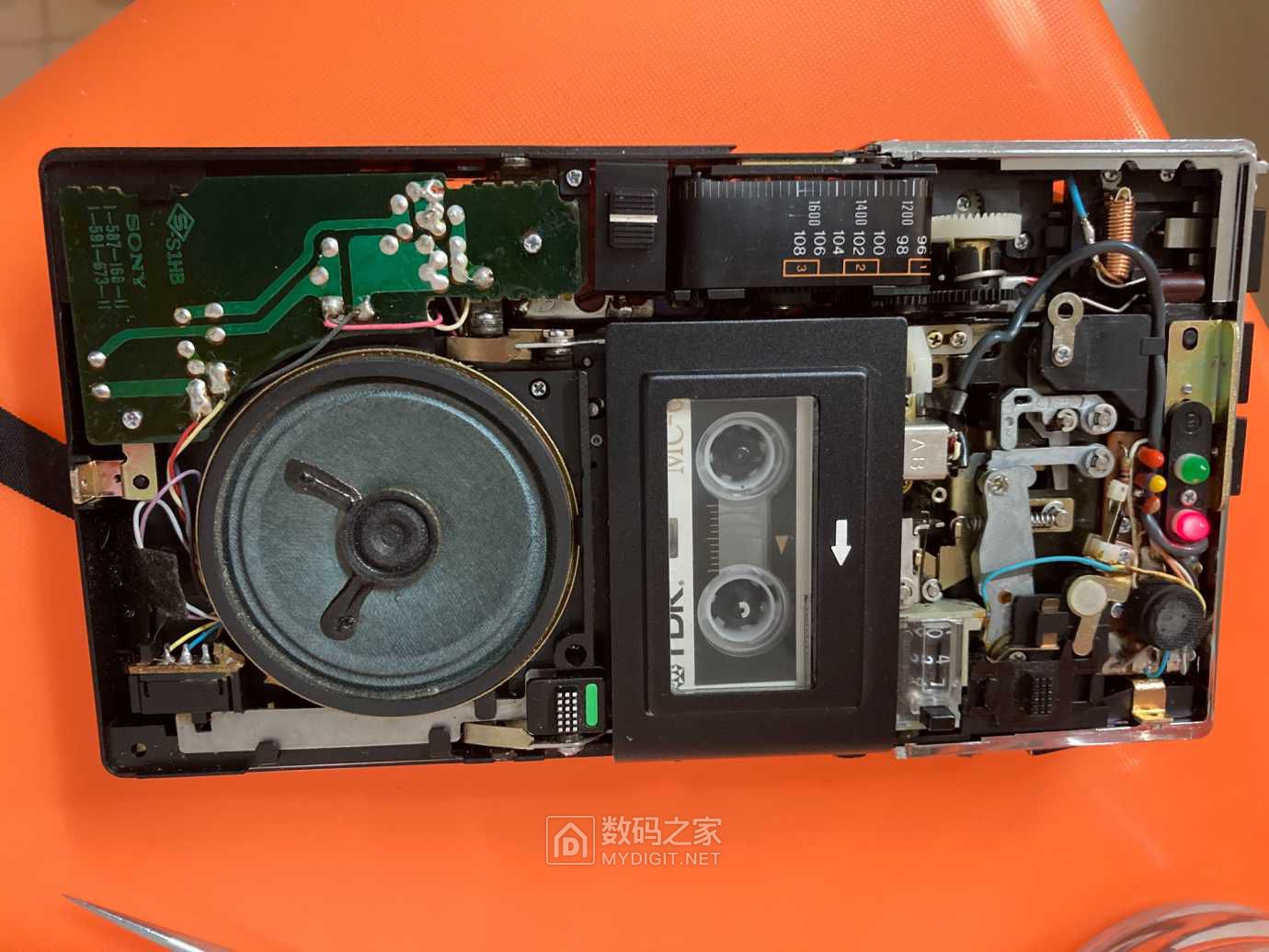 SONY M-301索尼微型收录机拆解 - 拆机乐园 数码之家
