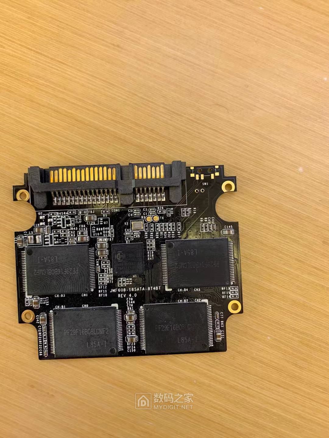 JMF608这块固态怎么短接ROM？ - SSD存储技术 数码之家