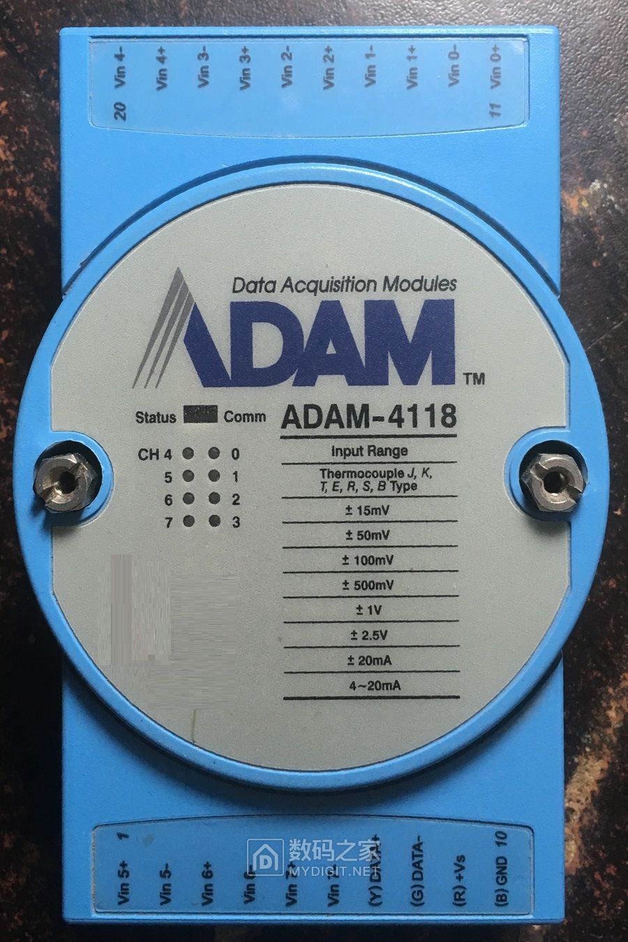 拆解研华模拟量采集模块adam 4118 行业拆客 数码之家