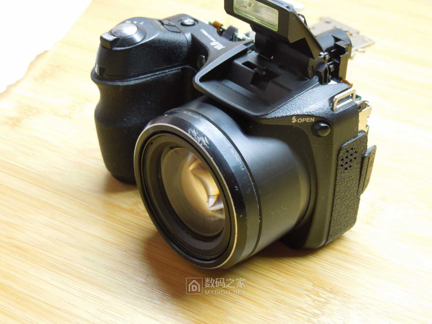 富士S2000HD拆解 - 拆机乐园 数码之家