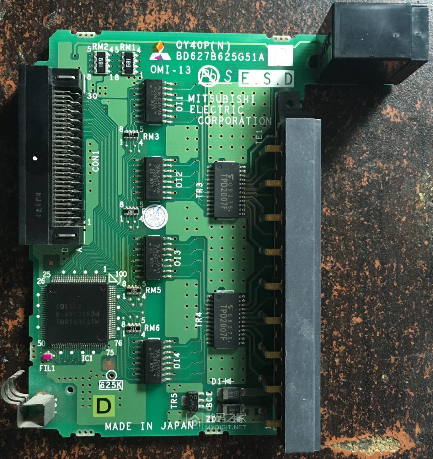 三菱MELSEC-Q系列中大型PLC拆解：Q38B，Q61P，Q02H，QD75P4，QX40，QY40P - 行业拆客 数码之家