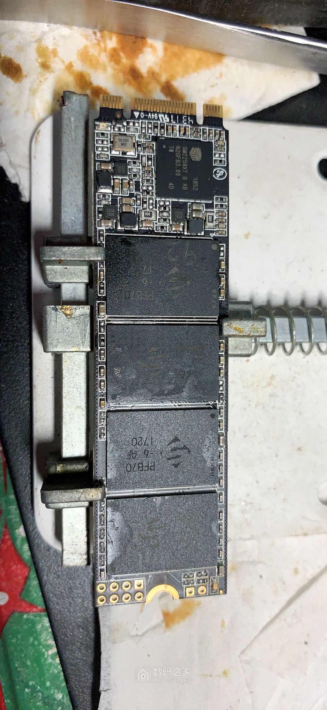 请教2258xt m2板的CE跳线 - SSD存储技术 数码之家