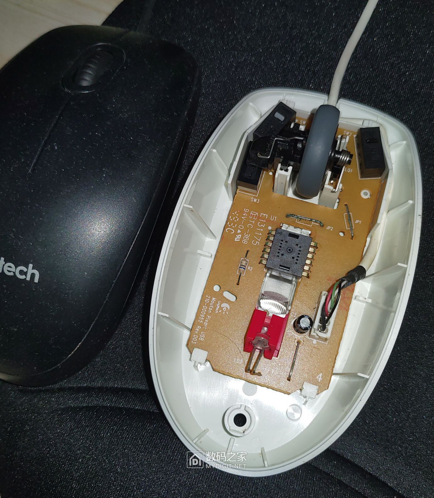 一只罗技m525鼠标的蜕变，马赛克加持下，闪耀着银色的光芒o(*￣︶￣*)o - 拆机乐园 数码之家