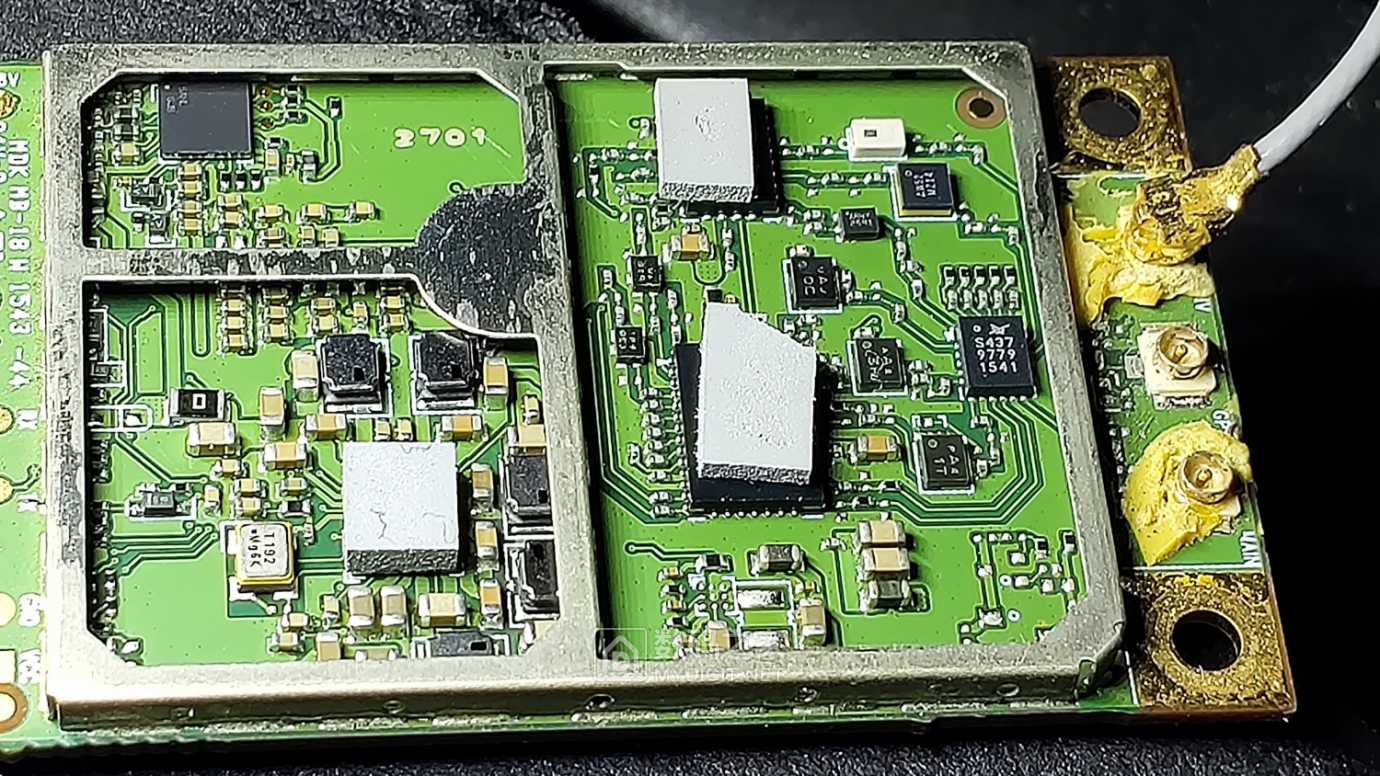 随便拆个龙尚u8300c 4g模块 - 拆机乐园 数码之家