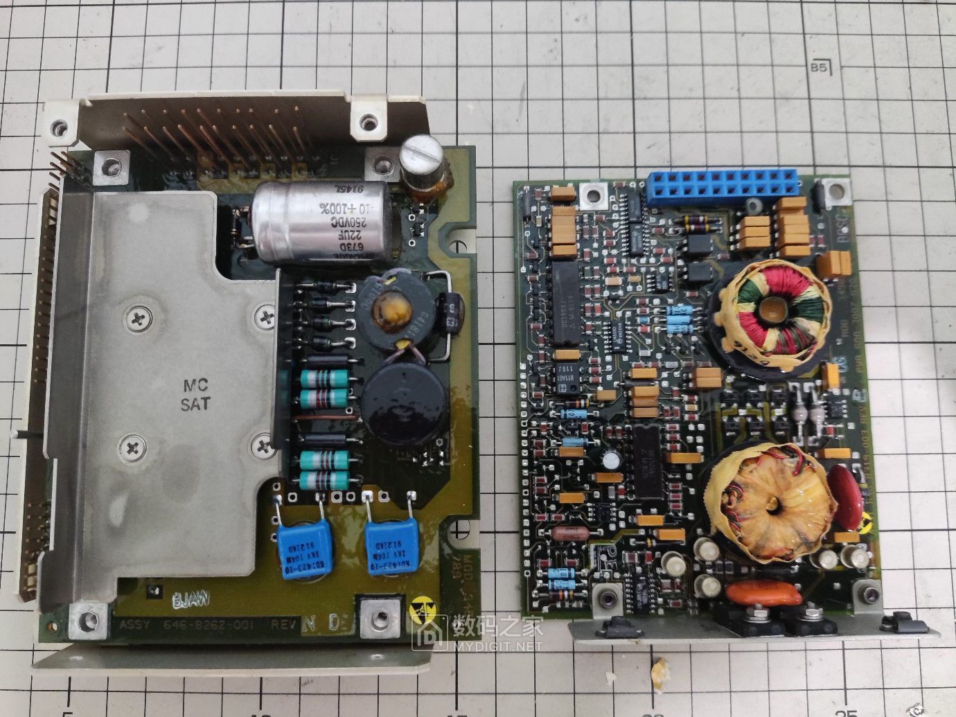 Collins DLC-800 ACARS交互式控制显示台拆解 - 行业拆客 数码之家