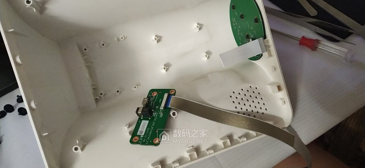 拆个小度nv5001 - 拆机乐园 数码之家