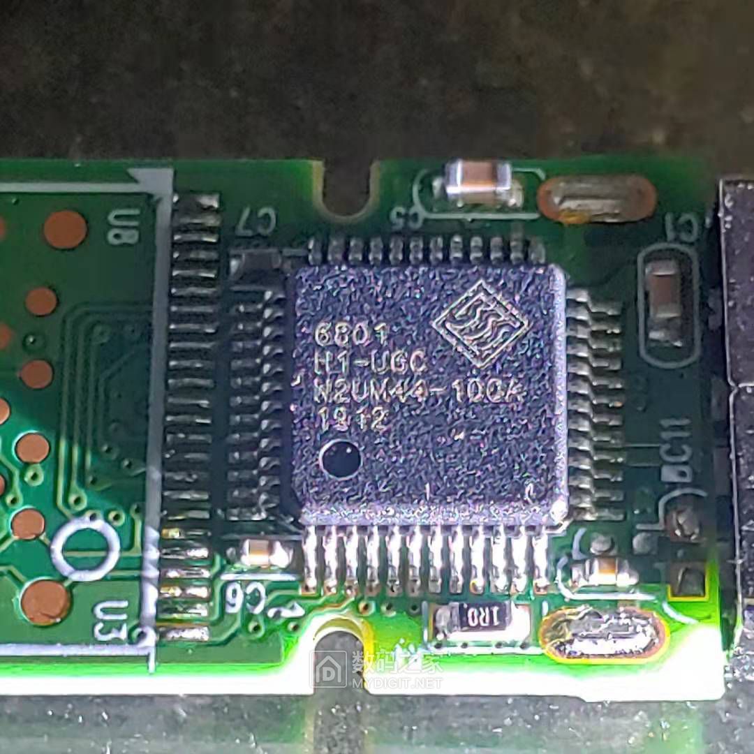 金士顿DT104 32G U盘量产工具，拆开看主控是sss6801 - U盘存储技术 数码之家