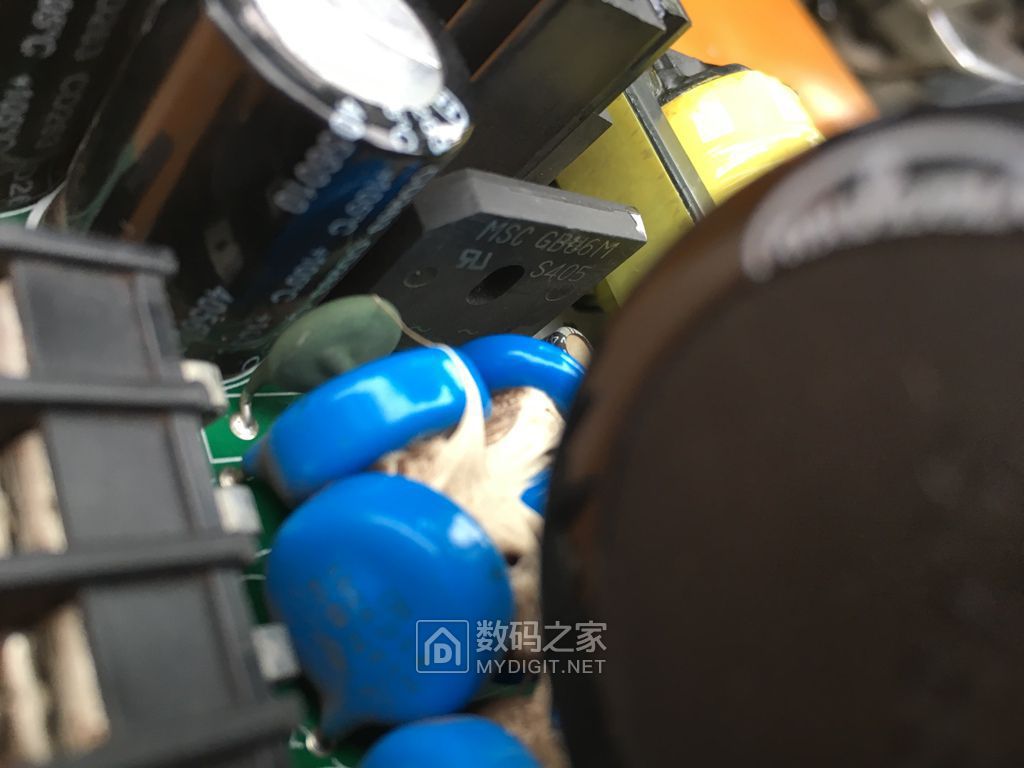 拆解汇川IS600系列伺服驱动器，作工棒！ - 行业拆客 数码之家