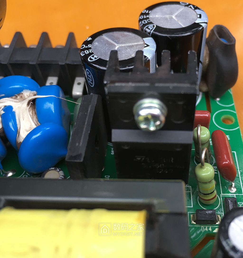 拆解汇川IS600系列伺服驱动器，作工棒！ - 行业拆客 数码之家