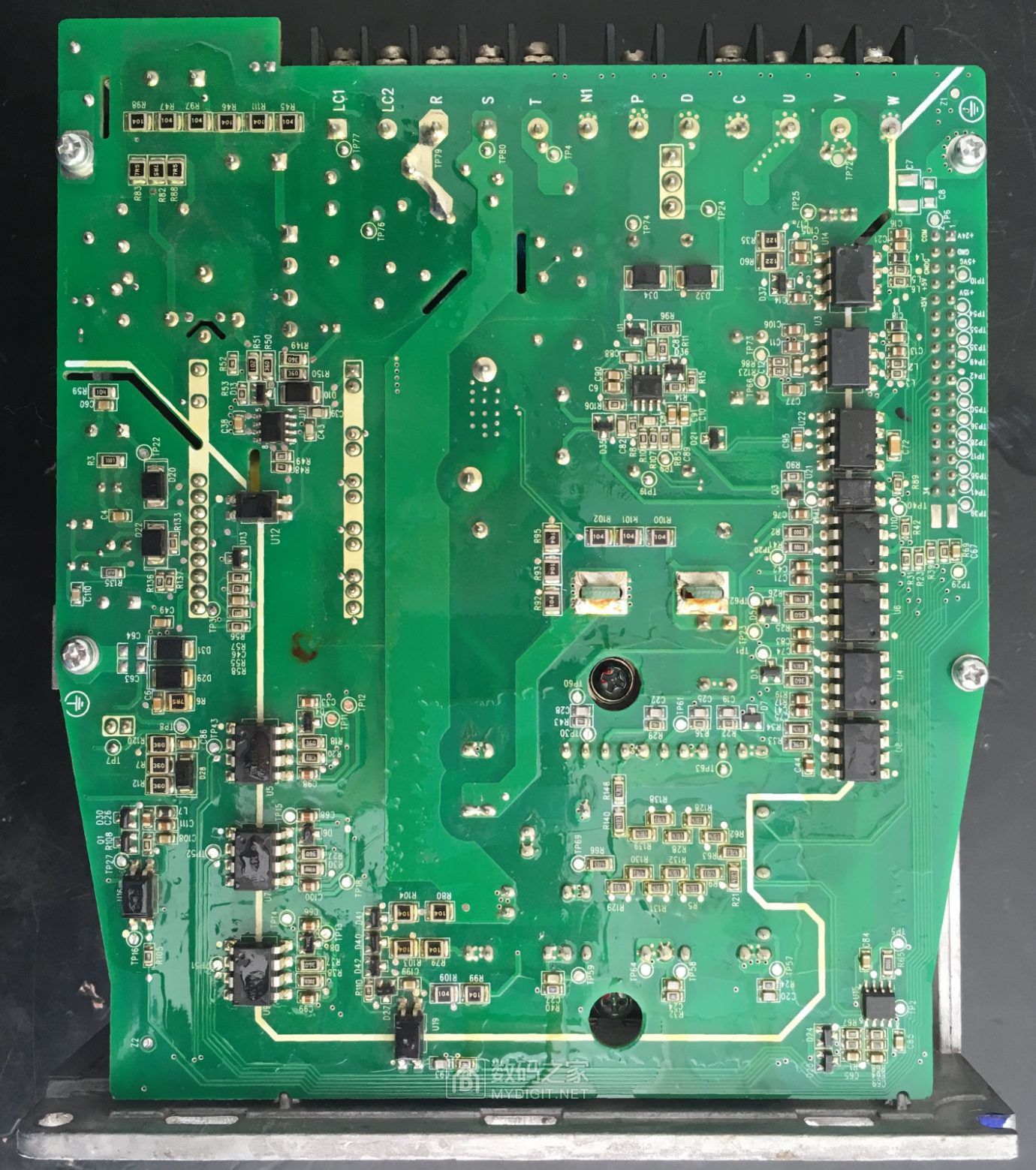 拆解汇川IS600系列伺服驱动器，作工棒！ - 行业拆客 数码之家