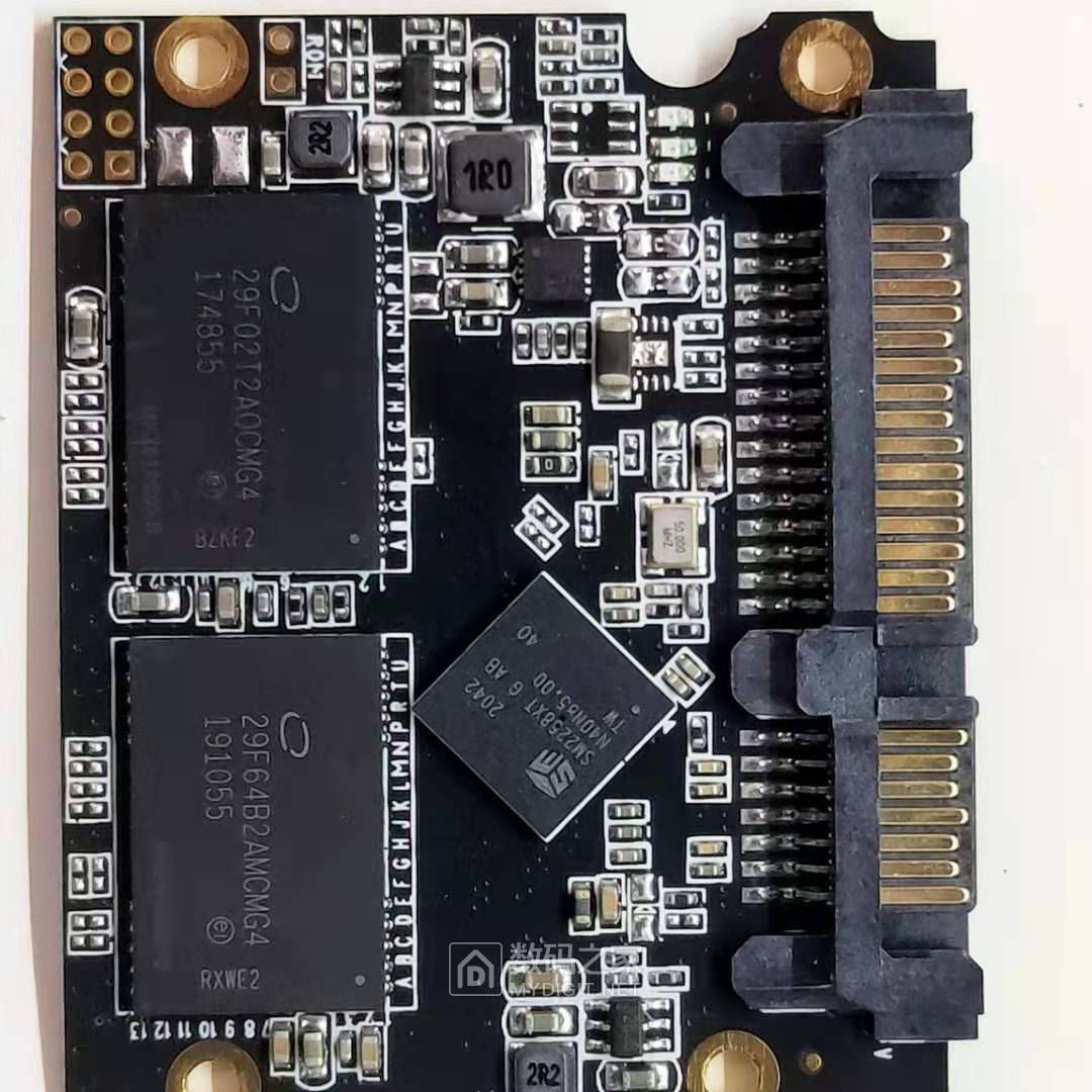 2258XT，配3颗不同容量的闪存怎么玩？ - SSD存储技术 数码之家