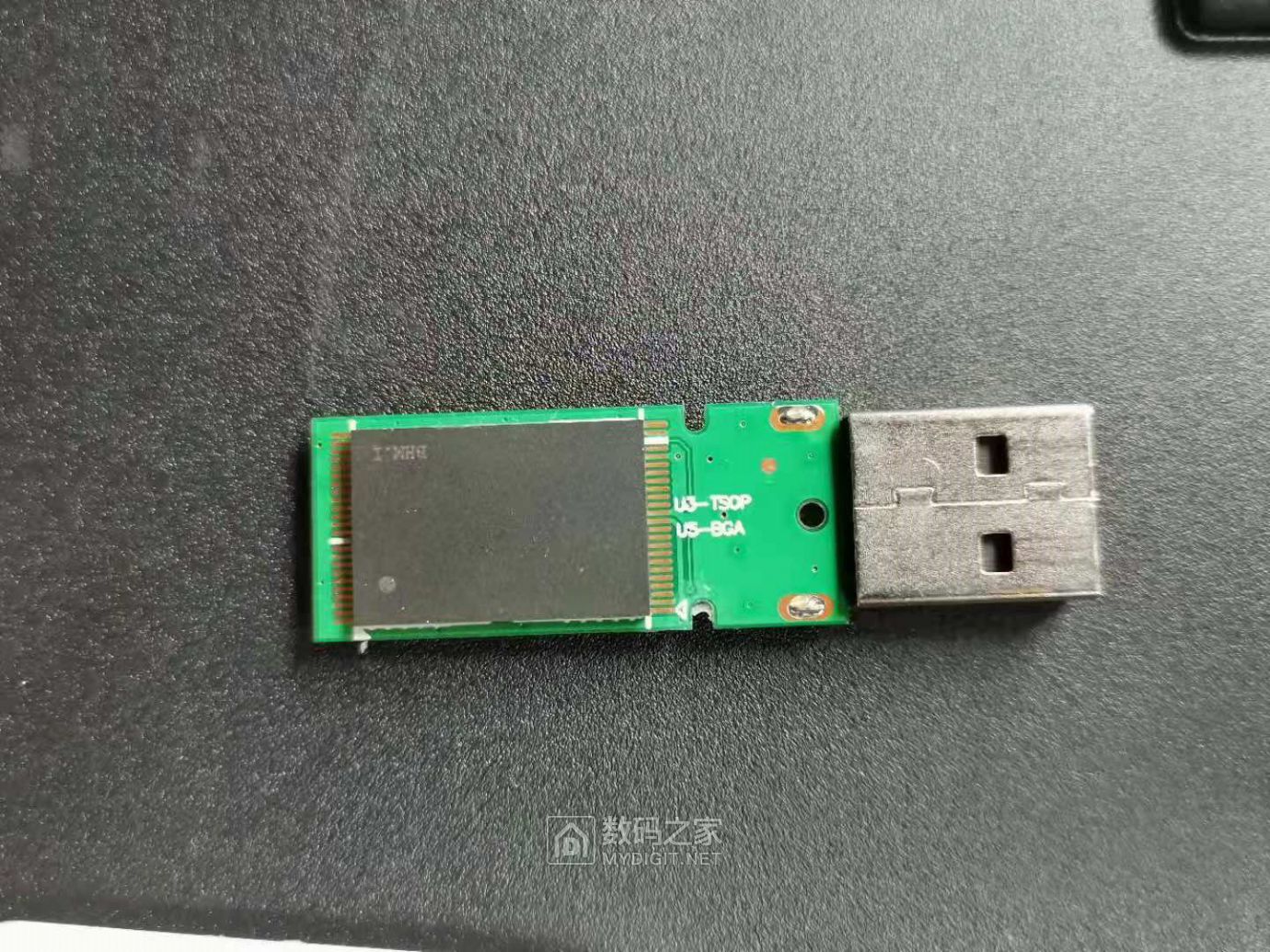 拆一个AU6989SNCS-TA 的主控的U盘 顺带求购主控 - 拆机乐园 数码之家
