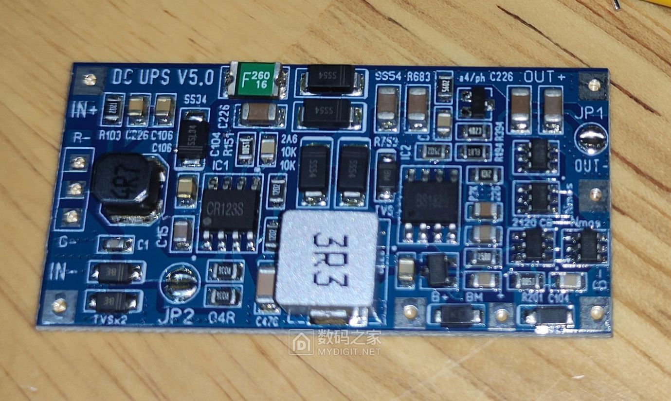 网上购买的9v到12v输出的 ups 求两个芯片型号 - 电源/充电器 数码之家