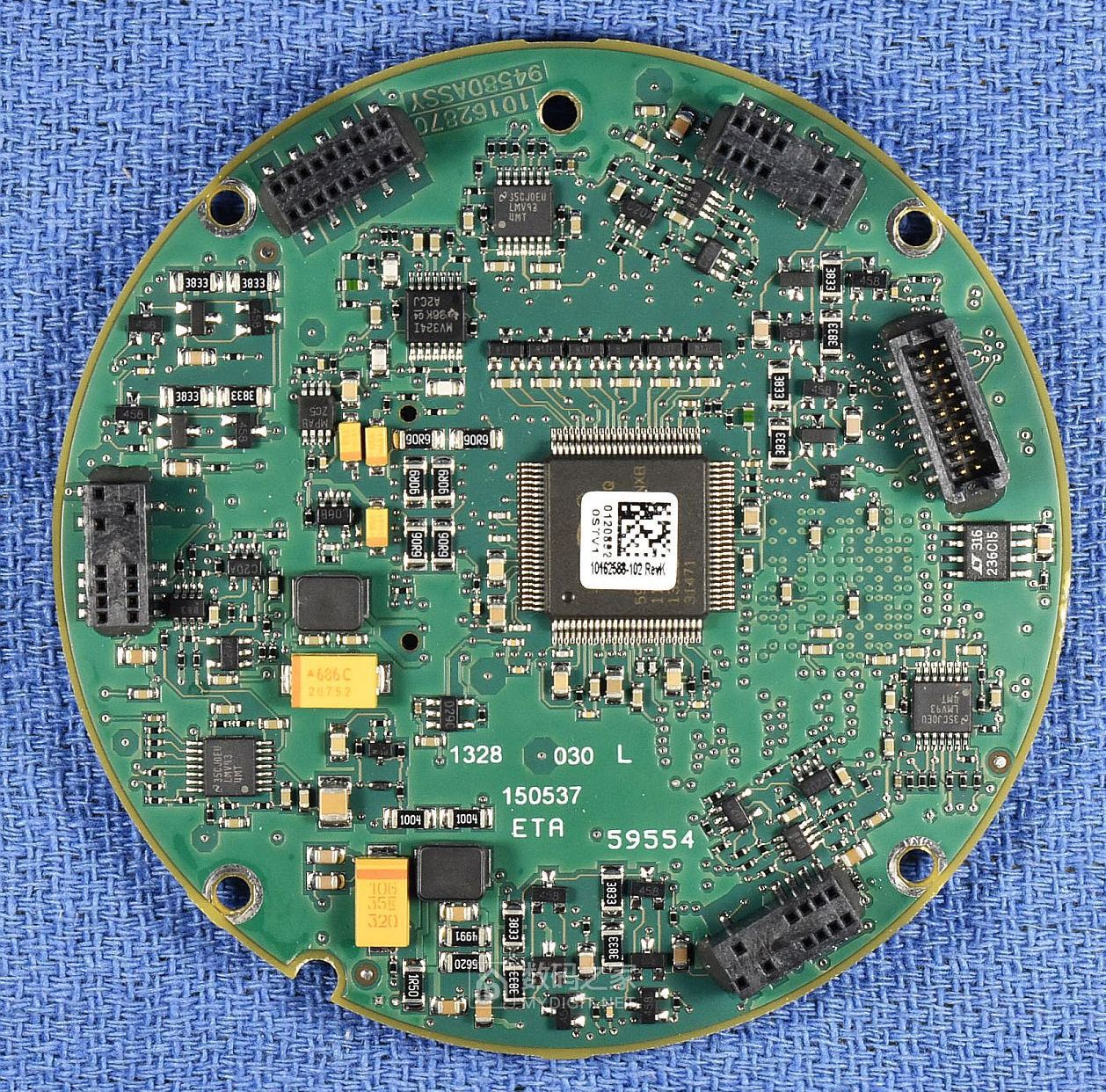 霍尼韦尔HG1700 IMU带三个GG1308氦氖环形激光陀螺 - 行业拆客 数码之家