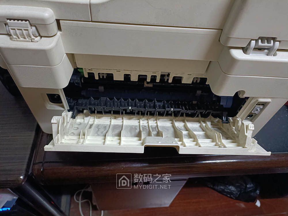 打印不干净还有重影 拆修富士施乐一体机DocuPrint M225 dw - 拆机乐园 数码之家