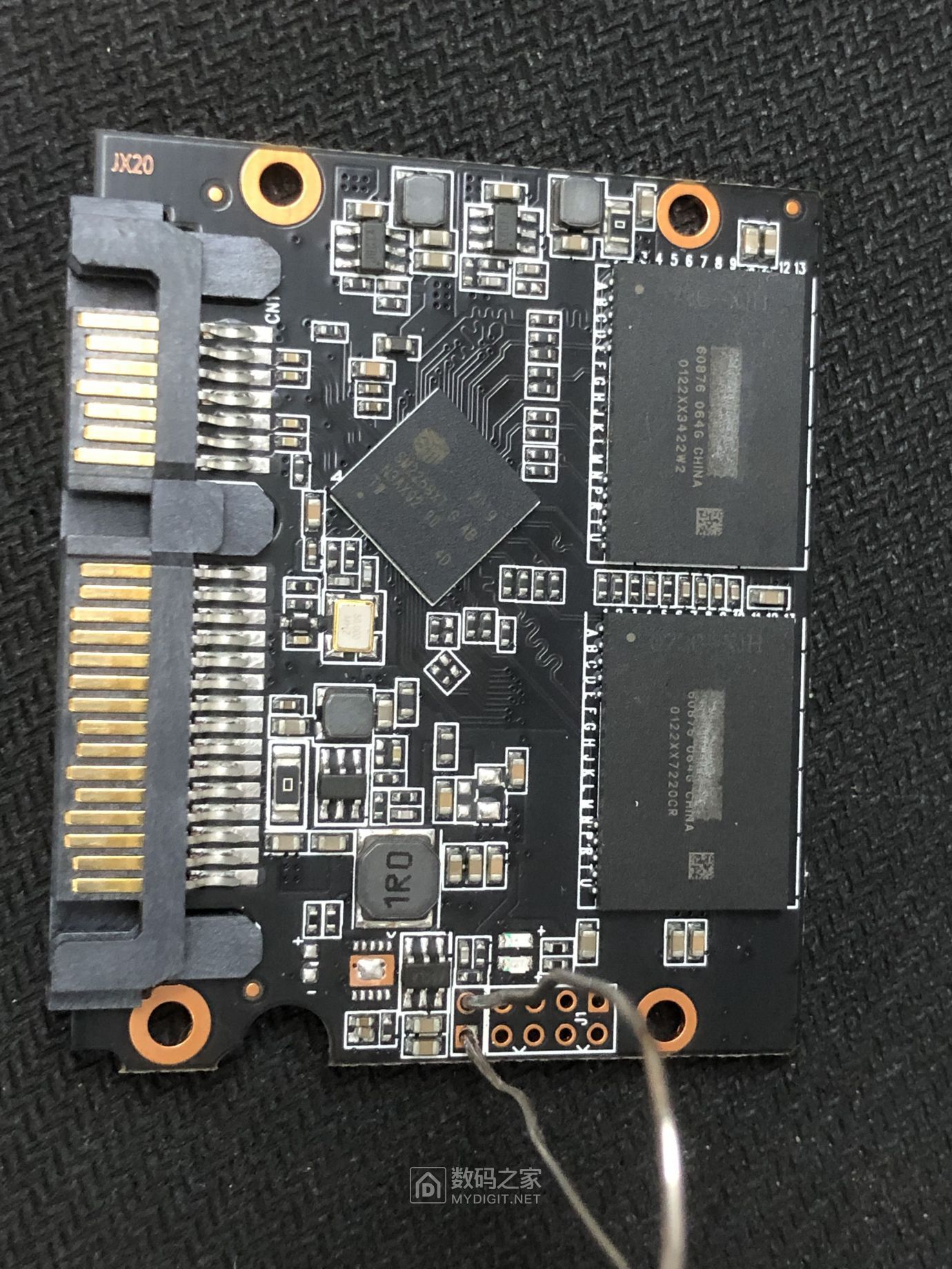 慧荣SM2258XT主控搭配闪迪奇葩闪存 - SSD存储技术 数码之家