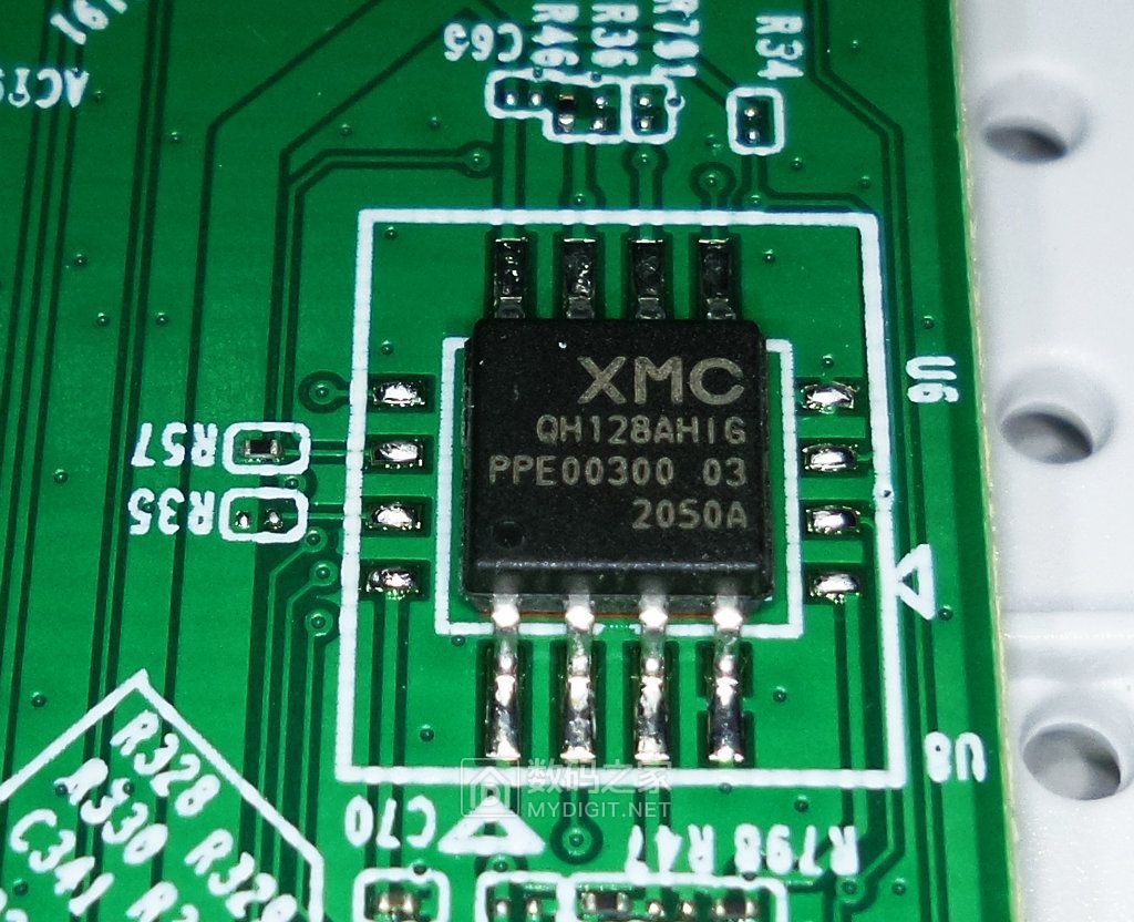 ROSE 拆解：TCL T18pro 双频千兆路由器加散热片 - 拆机乐园 数码之家