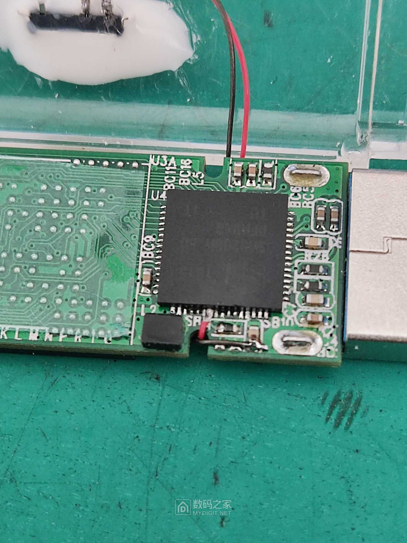 给8CE的SM3268M优盘增加写保护开关 - U盘存储技术 数码之家