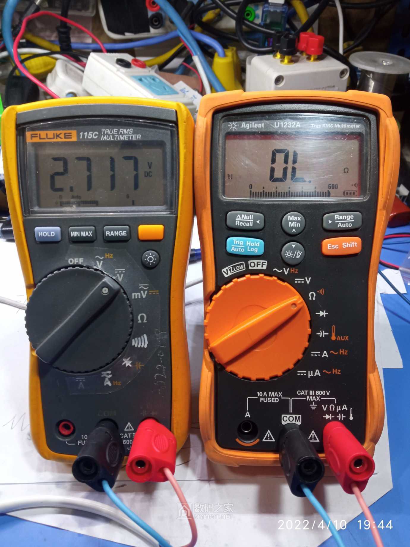 安捷伦U1232A万用表拆机测评，与福禄克115/117对比体验 - 仪表谈谈 数码之家