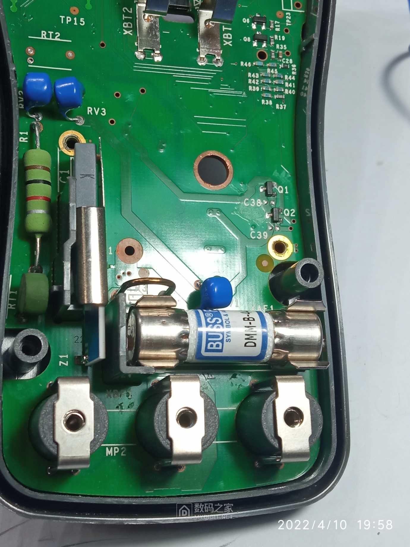 安捷伦U1232A万用表拆机测评，与福禄克115/117对比体验 - 仪表谈谈 数码之家