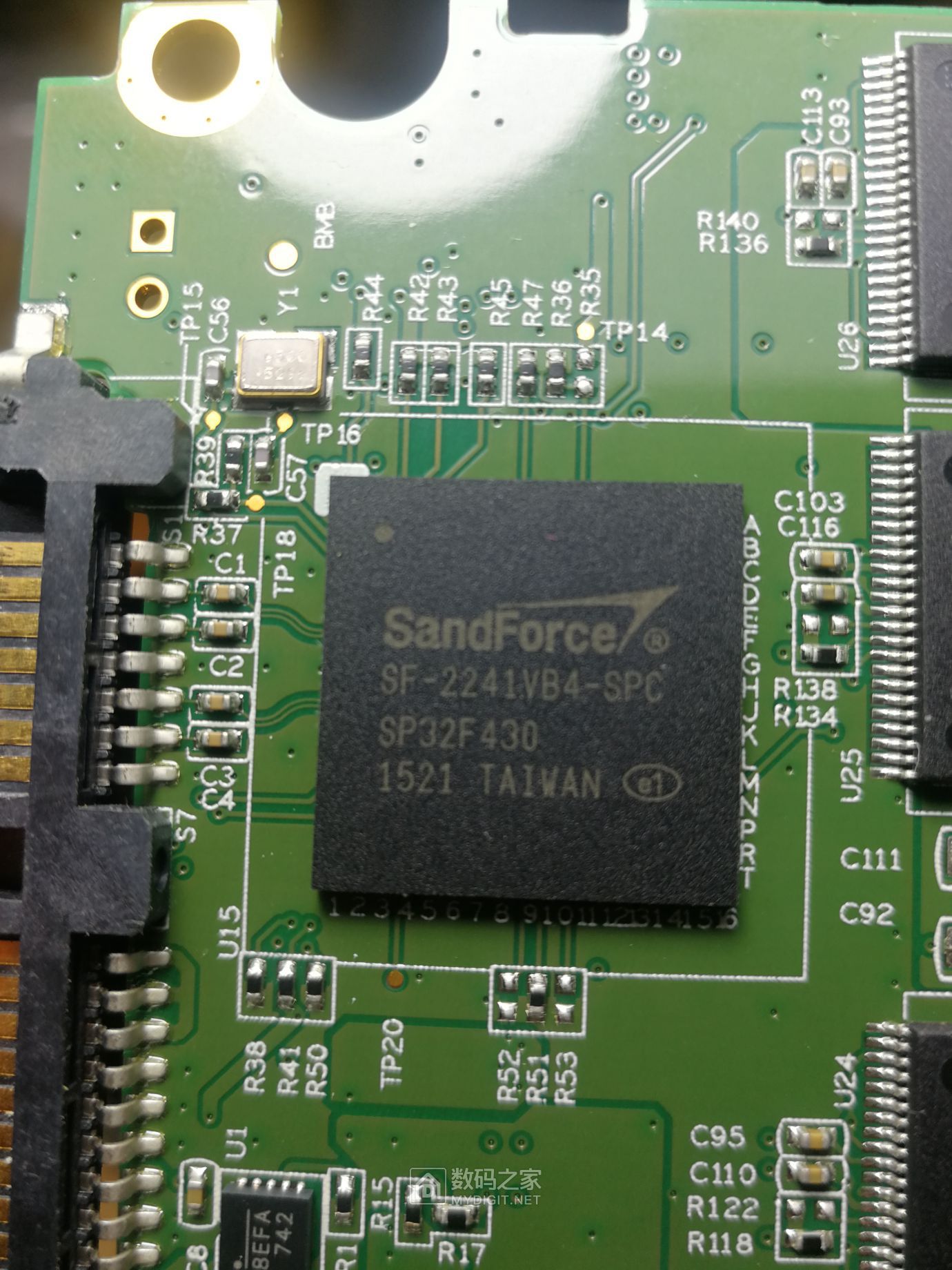 拆一个大马主控的威刚SP920 - SSD存储技术 数码之家