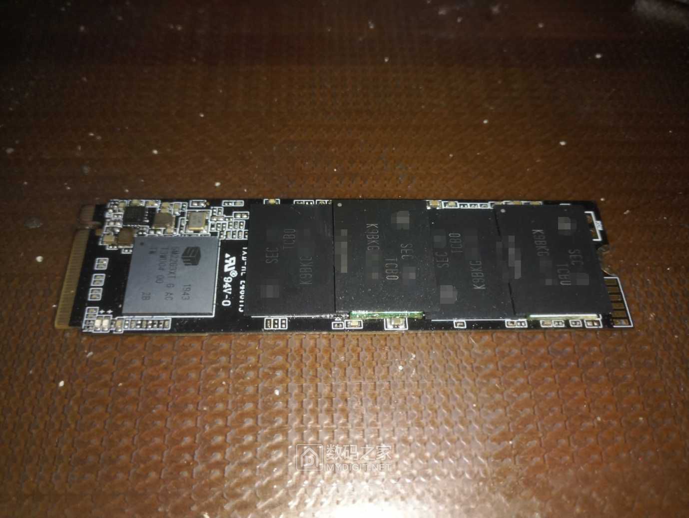 增厚贴第二版-SM2263XT 4贴BGA152 - SSD存储技术 数码之家