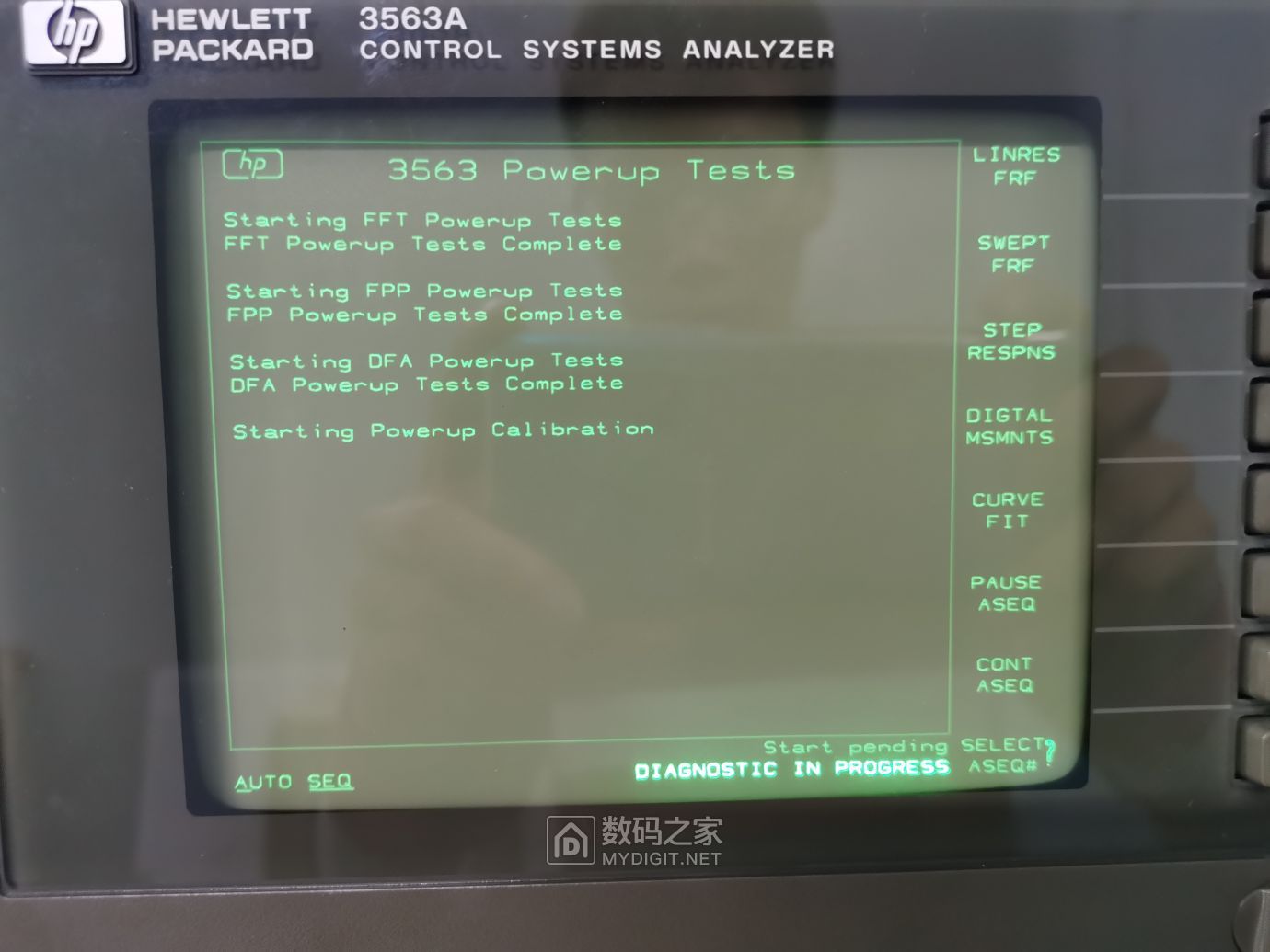 HP3563A动态信号分析仪拆机和维修，当年能值一套房！ - 仪表谈谈 数码之家
