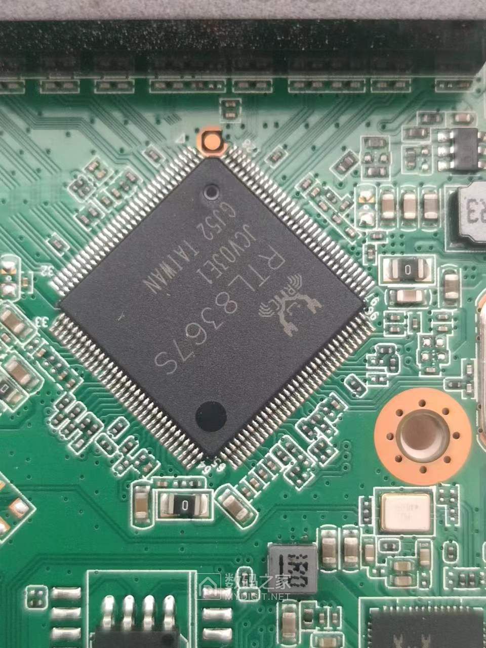 星期天旧货摊两块五收了个H3C B365路由器 - 拆机乐园 数码之家