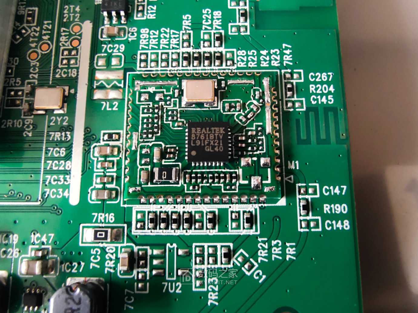 拆解魔百和CM311-1a - 拆机乐园 数码之家