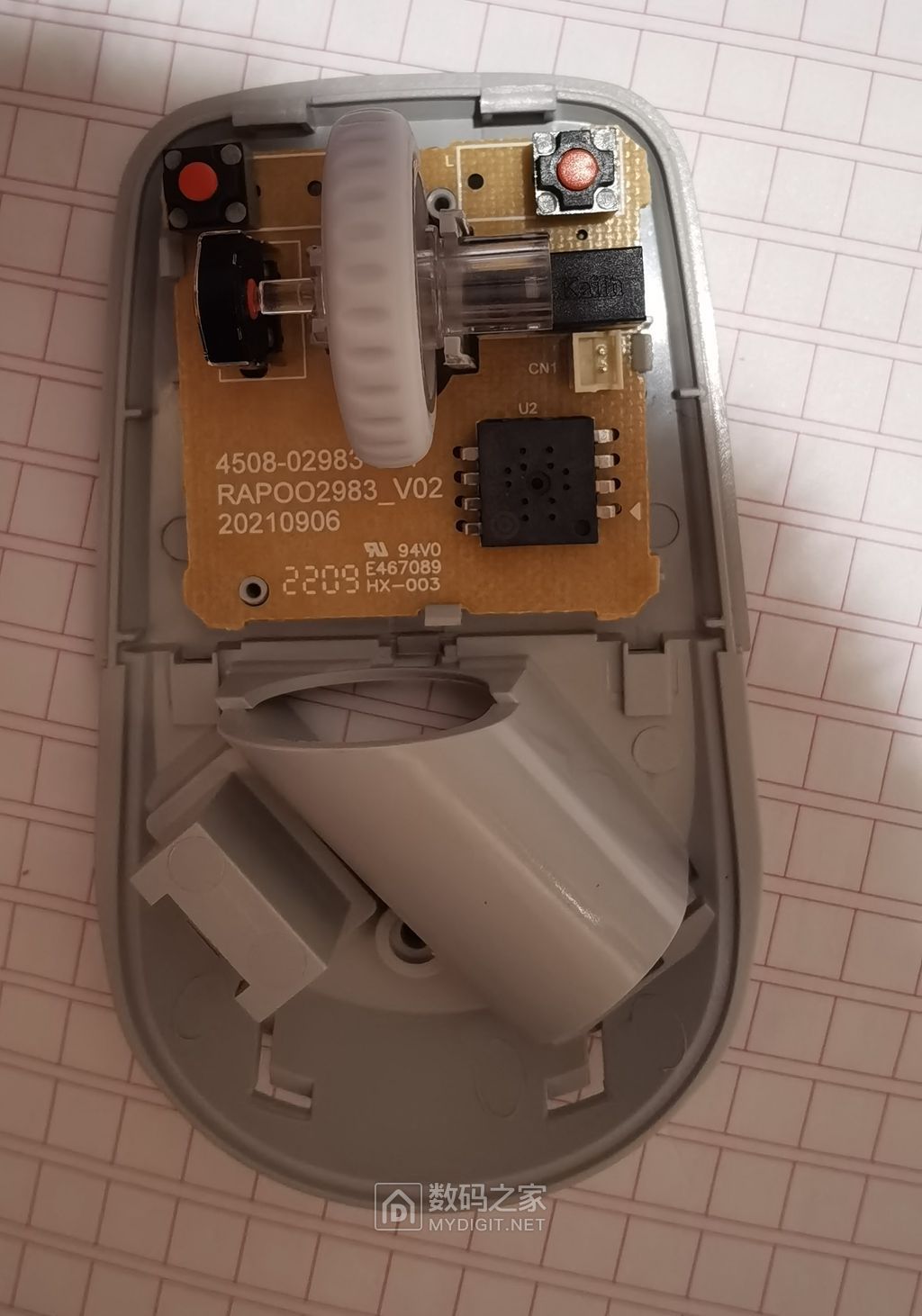 拆解雷柏M100G双模无线鼠标 - 拆机乐园 数码之家